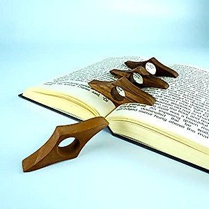 WOOTURE Book Page Holder | Handmade Natural Walnut Thumb Bookmark | Novel Accessories for Reader | Wood Book Marks for Bookworm | Book Lover Gifts for Women | Literary Lovers Presents (Large - 0.94")