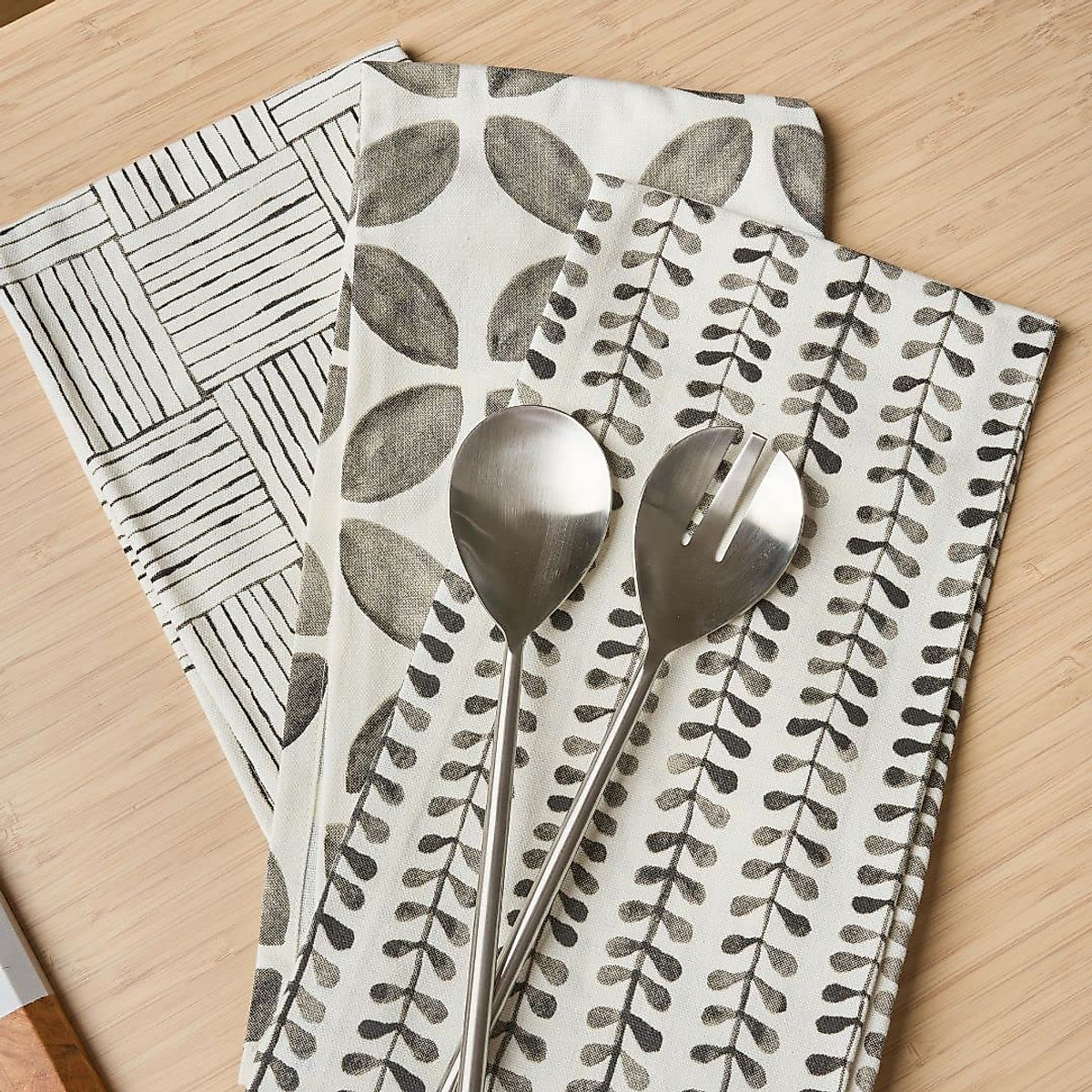 Sophistiplate Tea Towel for Kitchen, Dining - 3 Pack Black & White Set - 100% Cotton - Black White Tea Towels - Machine & Hand Washable Hand Towels - Reusable Cleaning Cloths - 30” x 20”