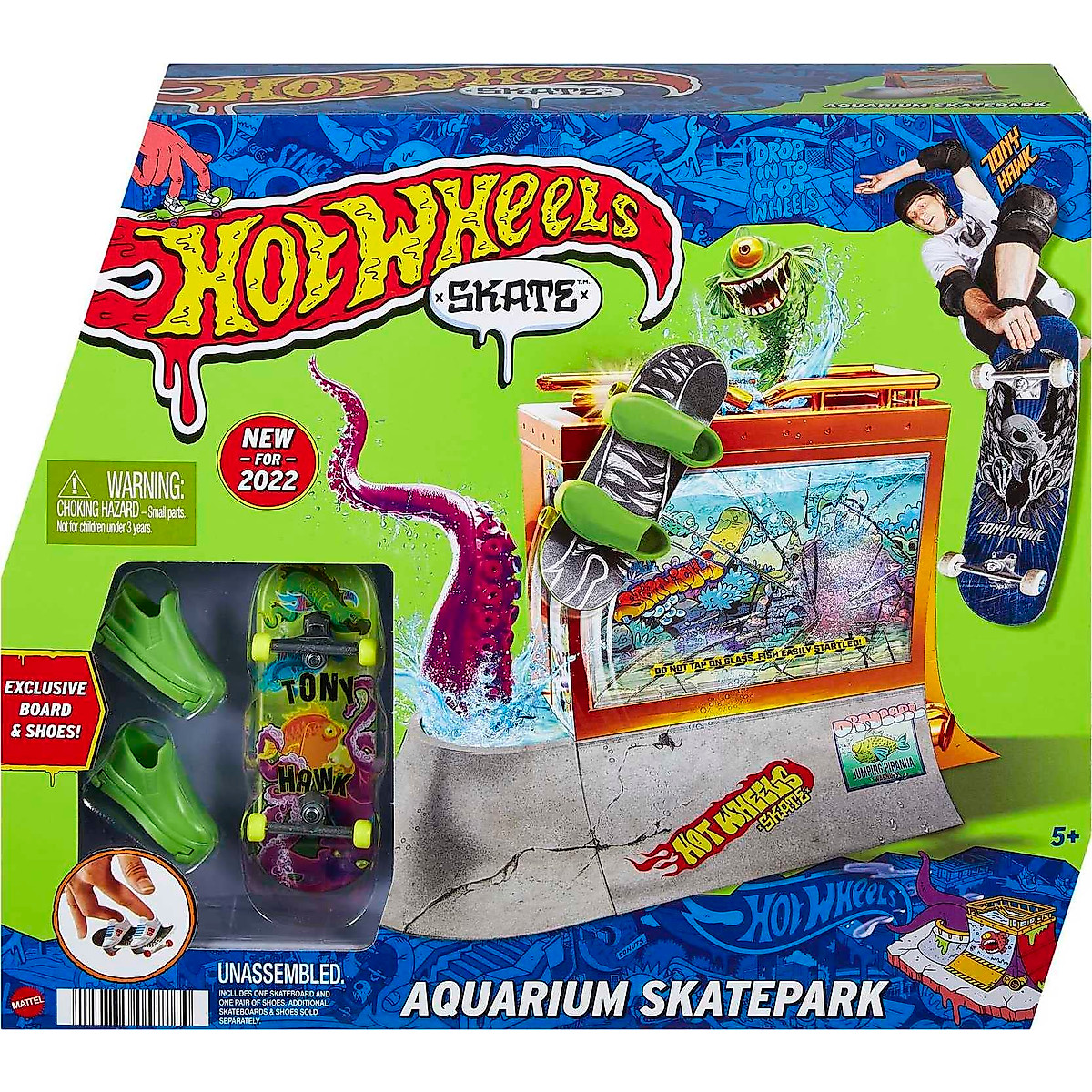 Hot Wheels Skate Aquarium Skatepark Playset Designed with Tony Hawk, Includes Tony Hawk Fingerboard & 1 Pair of Removable Skate Shoes