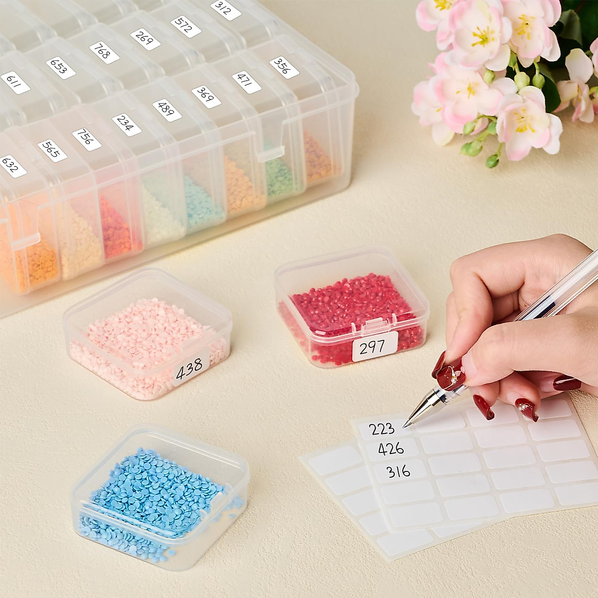 Mauproy Bead Organizer Box, 31 Pcs Small Clear Plastic Bead Storage Cases, Mini Rectangle Storage Containers with Hinged Lids and Labels for DIY Art Craft Jewelry Bracelet Making