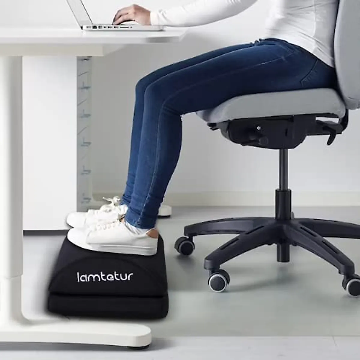 Lamtetur Footrest for Under Desk at Work with 1 Optional Covers for Replacing– Adjustable Memory Foam Foot Rest for Office Chair & Gaming Chair – Ergonomic Design for Back & Hip Pain Relief (Black)