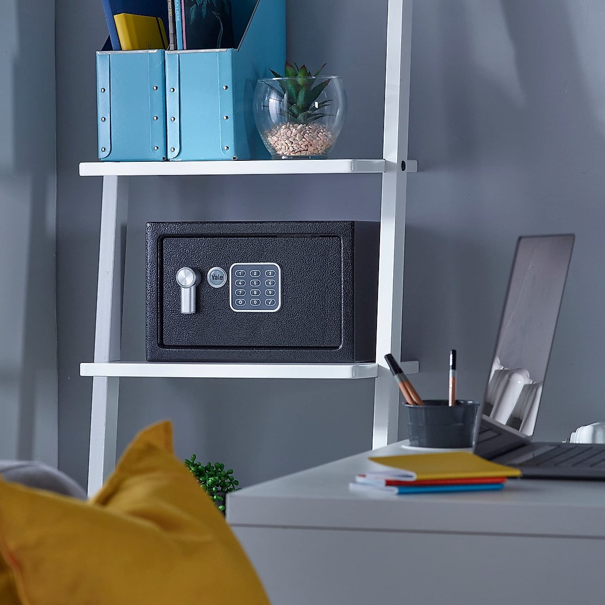 Yale Small Value Safe, Digital Keypad, LED Light Indicators, Steel Locking Bolts, Emergency Override Key, YSV/200/DB2