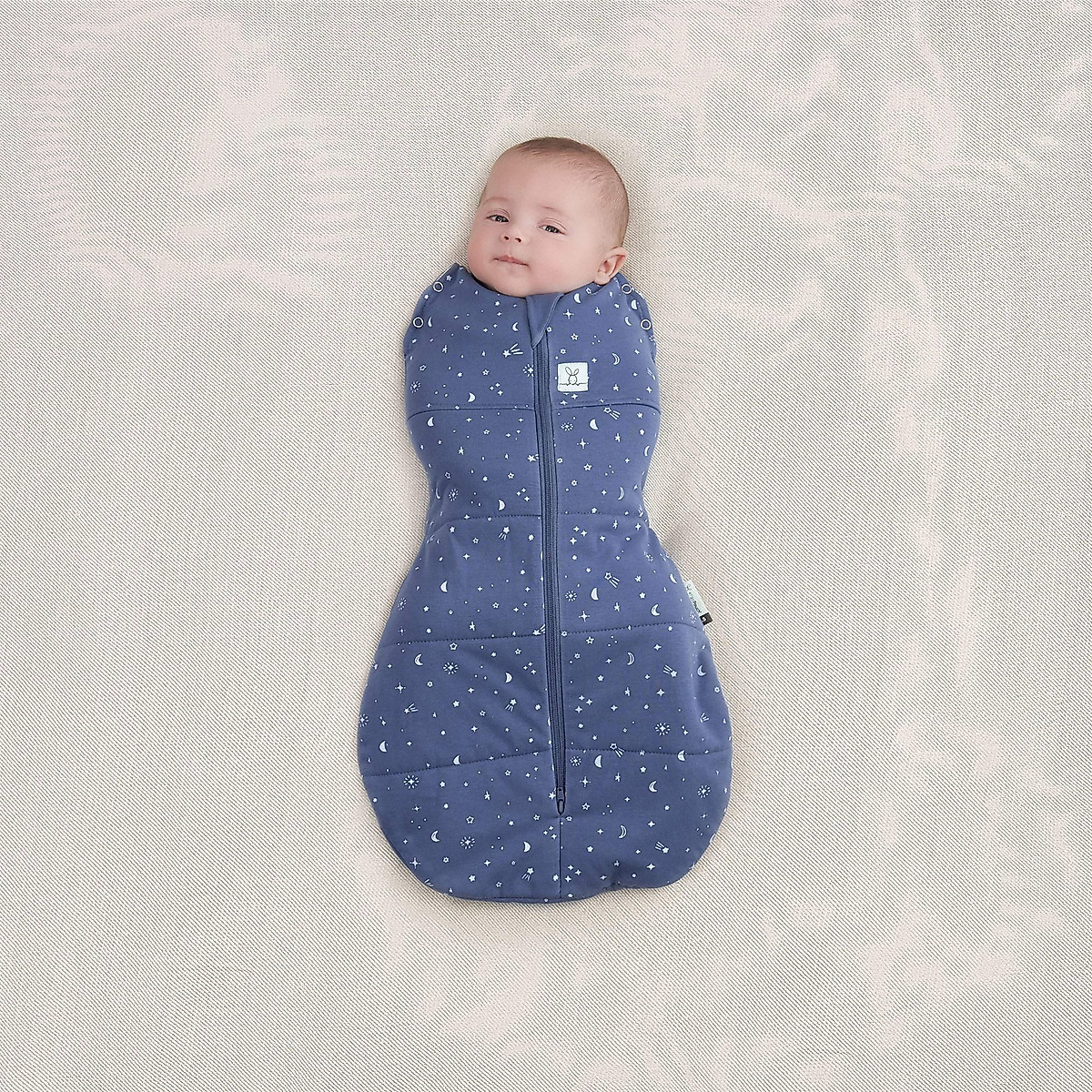 ergoPouch 2.5 tog Baby Sleep Sack 6-12 months - Baby Sleeping Sack for Warm & Cozy nights - Cocoon Swaddle Sack Baby Keeps Calm & Relaxed (Night Sky)
