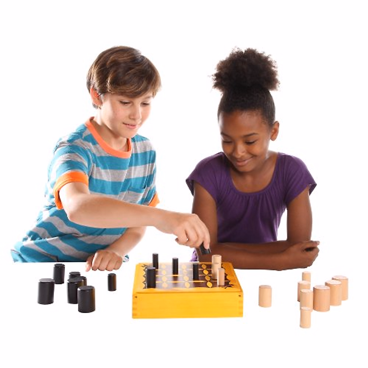 Gobblet! Abstract Strategy Board Game - Award Winning Kids or Adults Original All Wooden Board Game by Blue Orange Games - 2 Players for Ages 7 to 99 (Packaging May Vary)