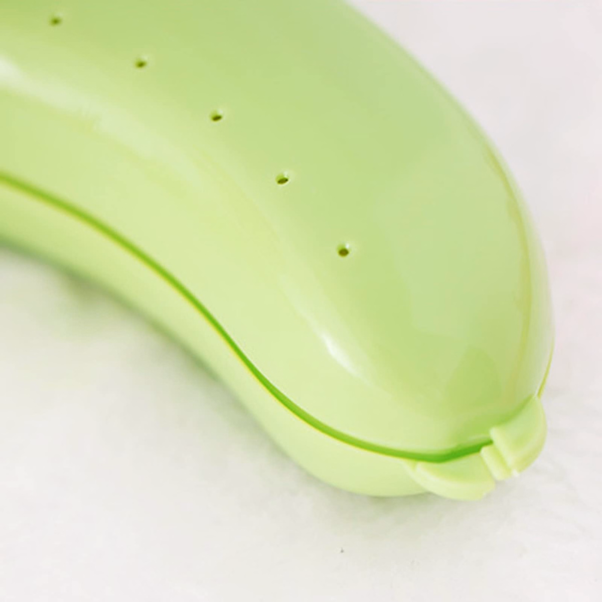 Banana Saver Flexible Keep Plastic Picnic Fruit Banana Storage Case Kitchen Tools Banana Keeper