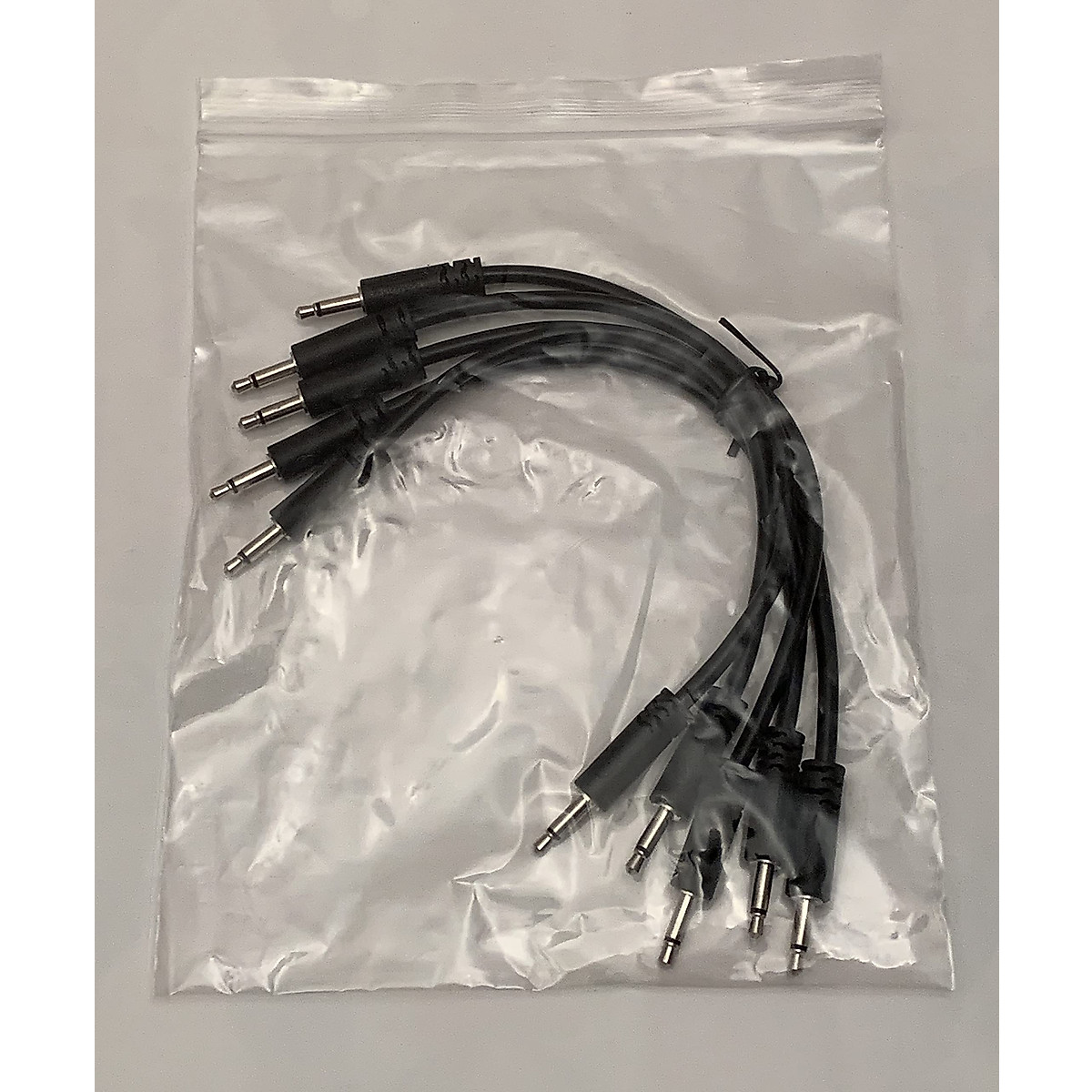 Luigis Modular Supply Spaghetti Eurorack Patch Cables - Package of 5 Black Cables, 6 (15 cm)