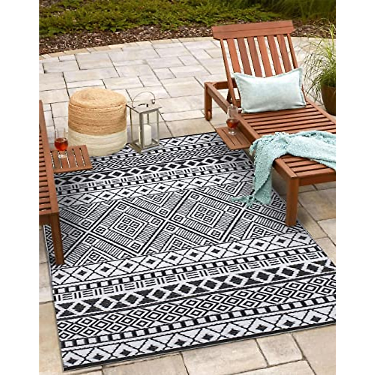 Green Decoren Relic Premium Stain Proof Rain Proof Lightweight Reversible Plastic Outdoor Rug (6x9, Black/White)