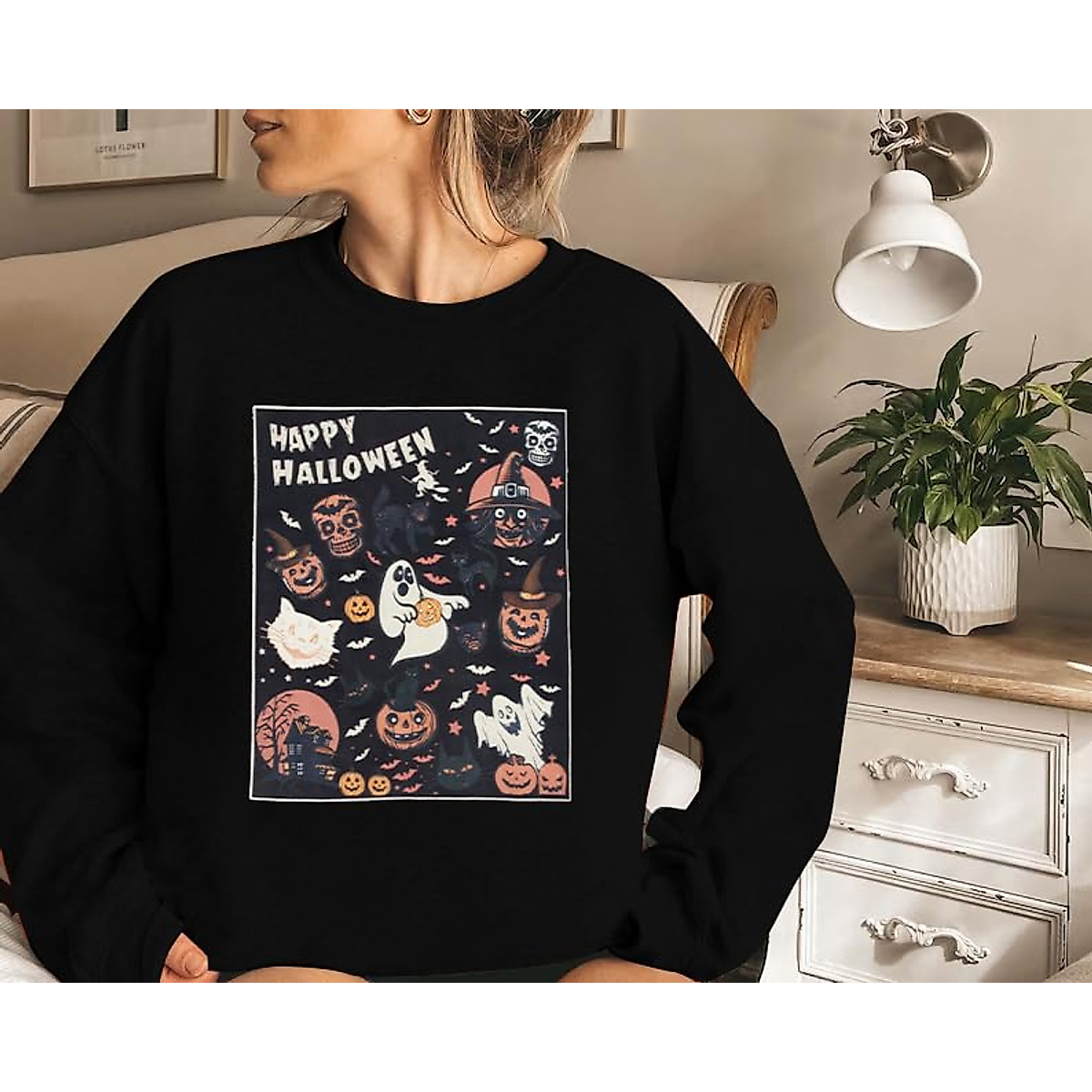 UNIQUEONE Womens' Oversized Halloween Sweatshirt Vintage Halloween Doodles Sweatshirts Hocus Pocus Long Sleeve Crewneck Tops Black