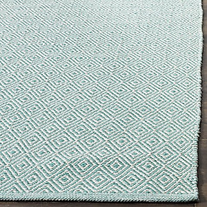 SAFAVIEH Montauk Collection 2'6" x 4' Ivory / Aqua MTK515A Handmade Flatweave Cotton Accent Rug