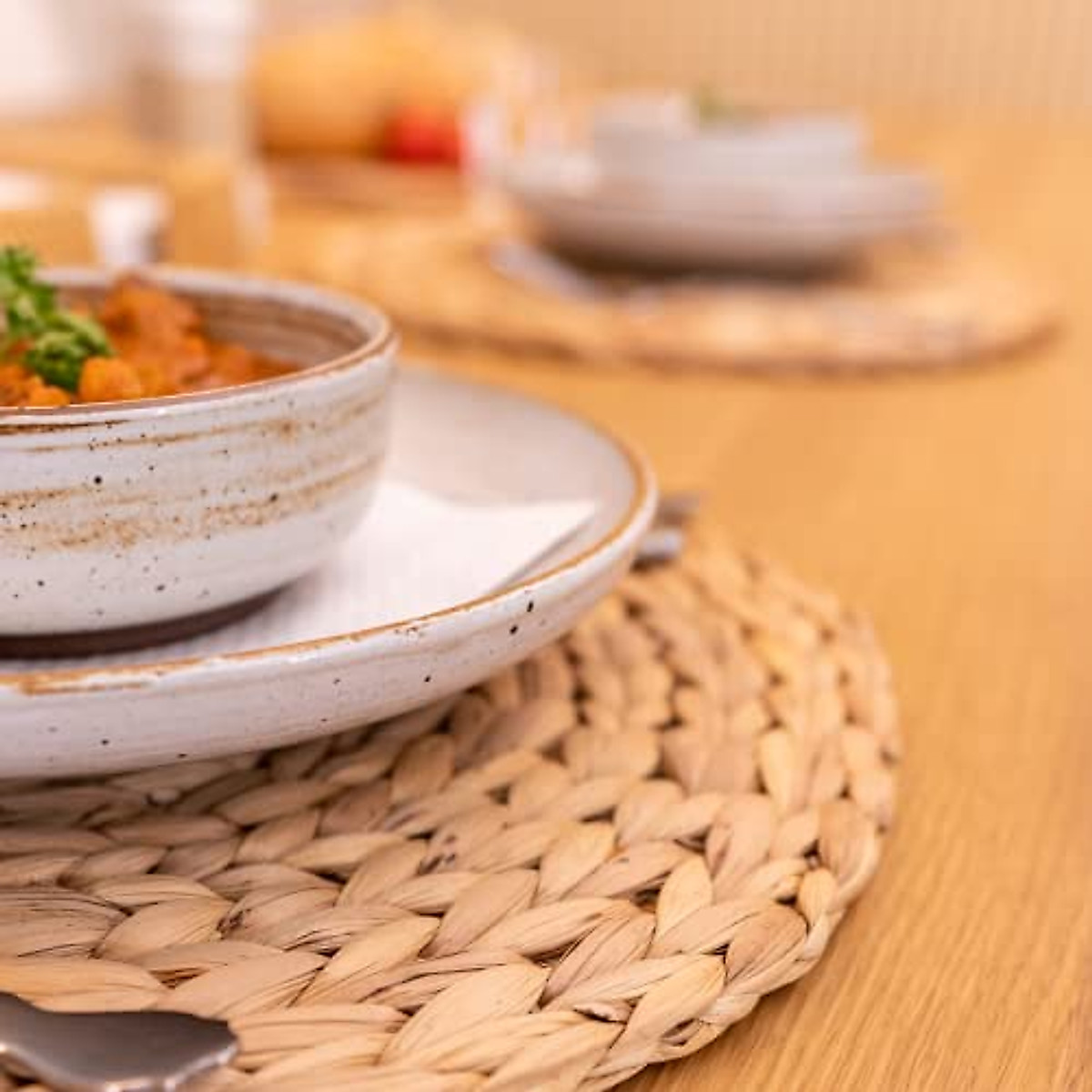 YANGQIHOME 6 Pack, Round Woven Placemats, Natural Water Hyacinth Place mats, Braided Straw Table Mats for Dining Table (13.8 inch)