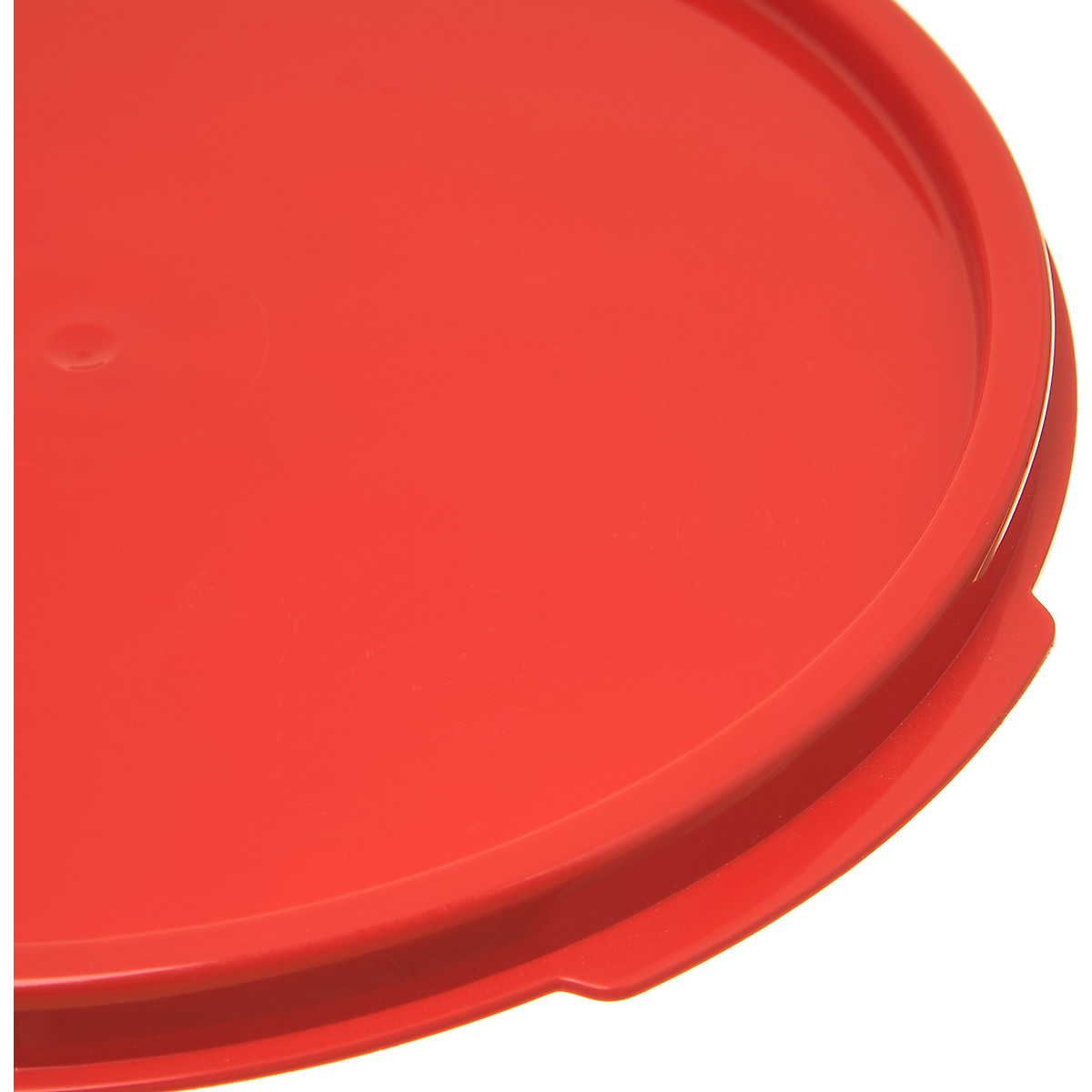 Carlisle FoodService Products Storplus Round Food Storage Container Lid with Stackable Design for Catering, Buffets, Restaurants, Polypropylene (Pp), 6 To 8 Quarts, Red, (Pack of 12)