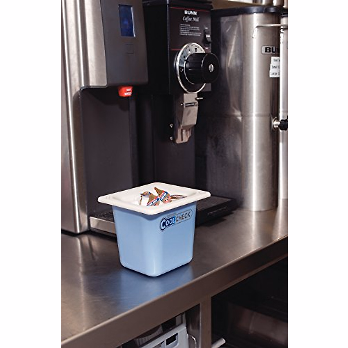 Carlisle CM1105C1402 Coldmaster CoolCheck 6" Deep Sixth-Size High Capacity Insulated Cold Food Pan, 1.7 Quart, Color Changing, White/Blue