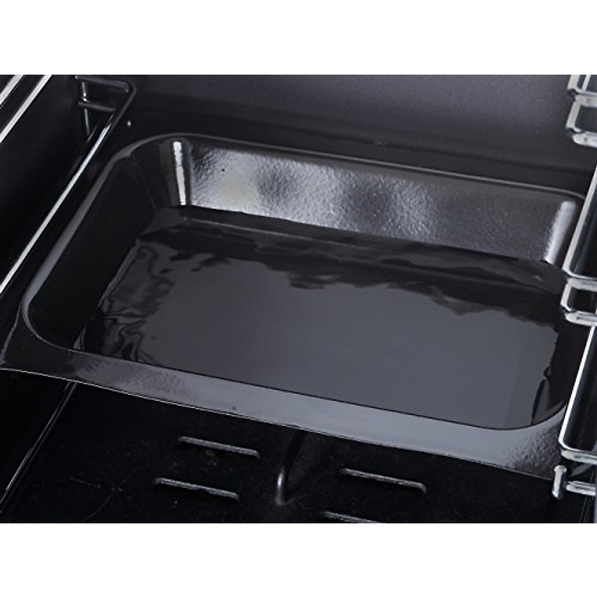 Dyna-Glo DGY784BDP 36" Vertical LP Gas Smoker, Black powder coat