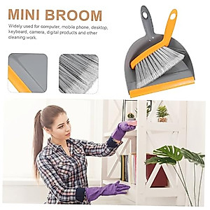 BCOATH 1 Set Broom Dustpan Set Car Interior Cleaning Brush Car Gaps Brush Mini Cleanning Whisk Broom Small Countertop Broom Small Cleaning Brush Handheld Broom Car Detailing Brush Pp
