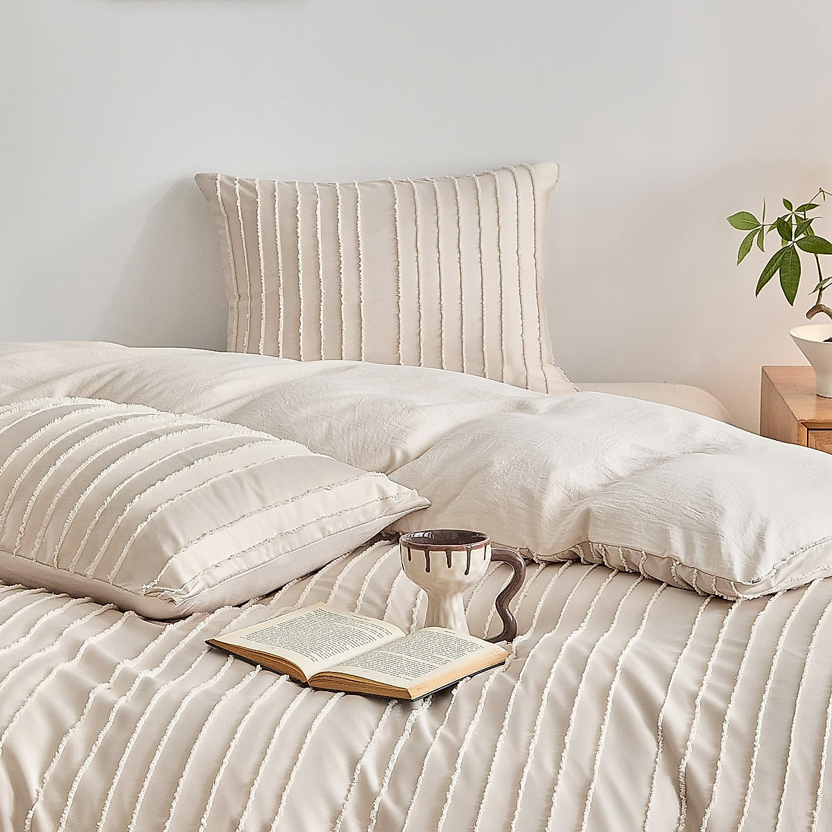 WARMDERN Khaki Boho Duvet Cover Set Queen Size, Striped Textured Tufted Bedding Set, 3 Piece Soft Washed Microfiber Duvet Cover with Zipper Closure (Khaki)