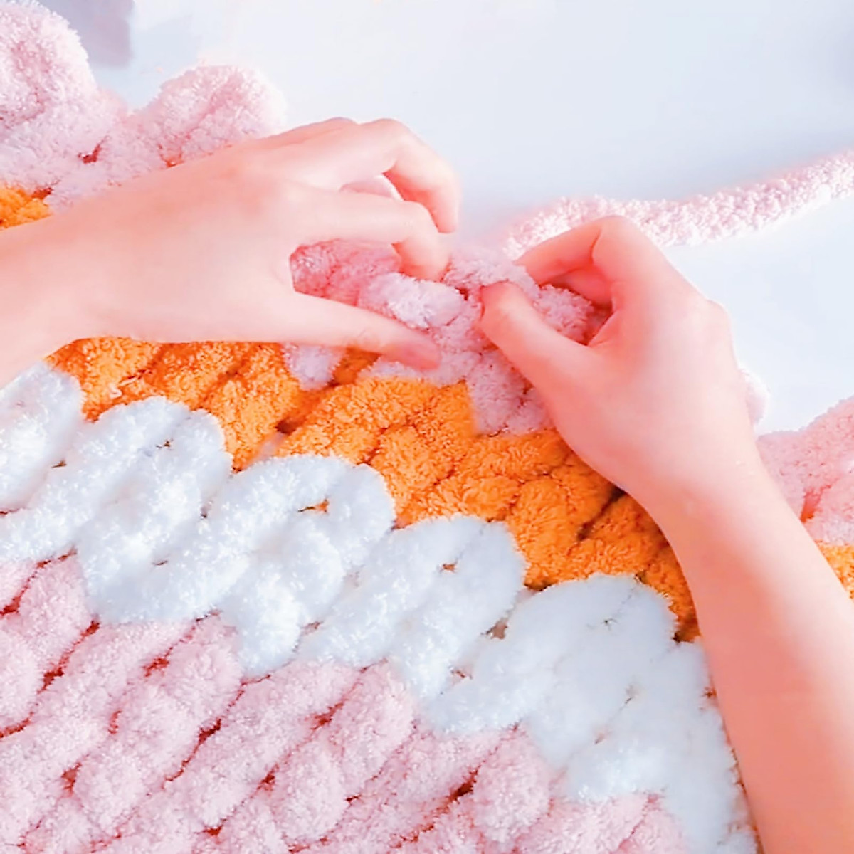 Super Bulky Chunky Yarn Beige 3lb for Arm Knitting, 6 Pack Luxury Soft Big Fat Jumbo Thick Weaving Crochet Craft Polyester Chenille Yarns for Throw Blanket Pillows