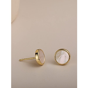 S.Leaf Minimalism Mother of Pearl Stud Earrings Sterling Silver Round Disc Stud Earrings for Women (yellow gold)
