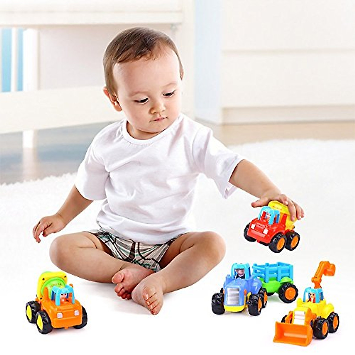Friction Powered Cars, Push and Go Toy Trucks Construction Vehicles Toys Set for 1 2 3 Year Old Baby Toddlers Beach Dump Truck, Cement Mixer, Bulldozer, Tractor, Early Educational Gifts, A Set of 4