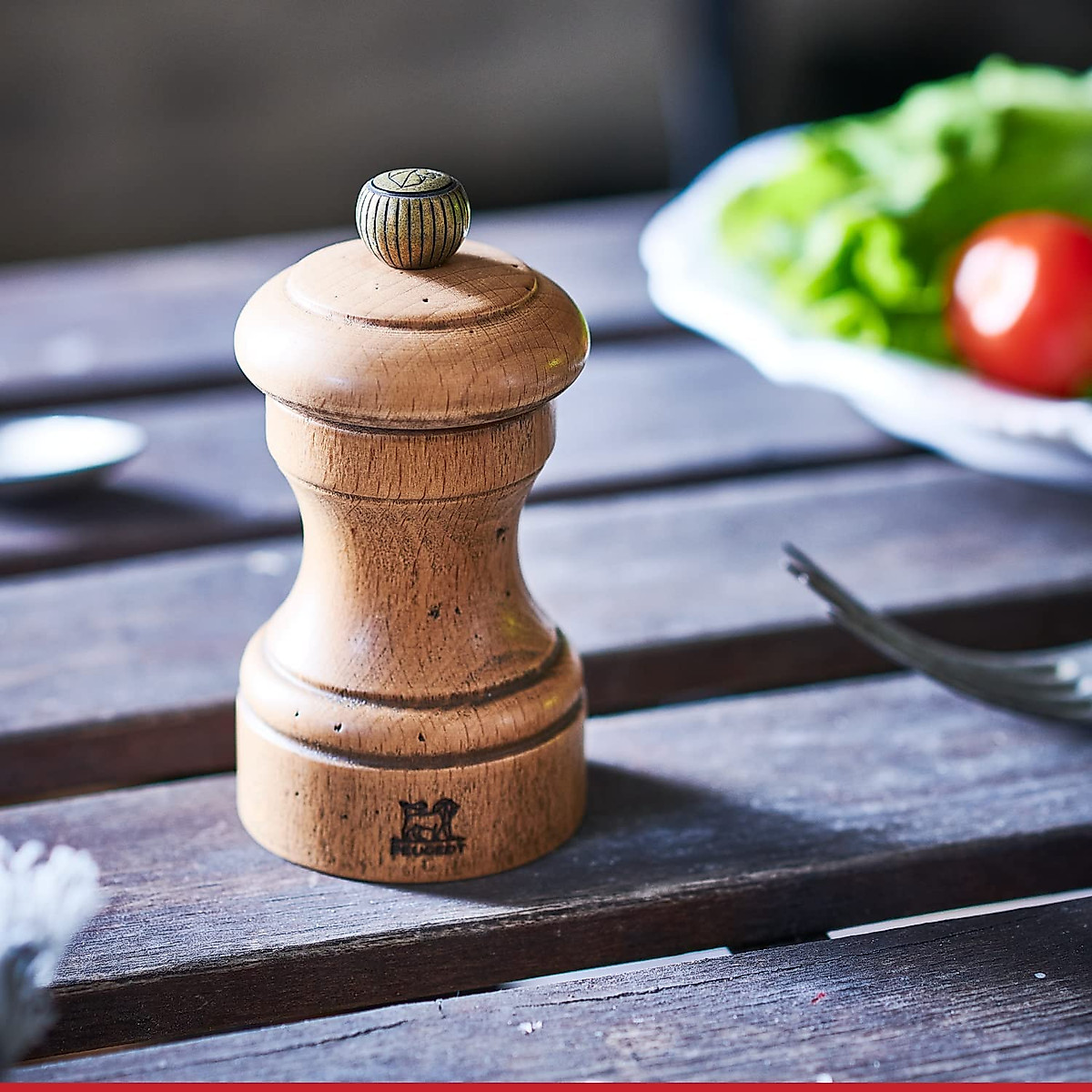 Peugeot Bistro Antique gift box, Distressed Beechwood 4 inch Salt Mill