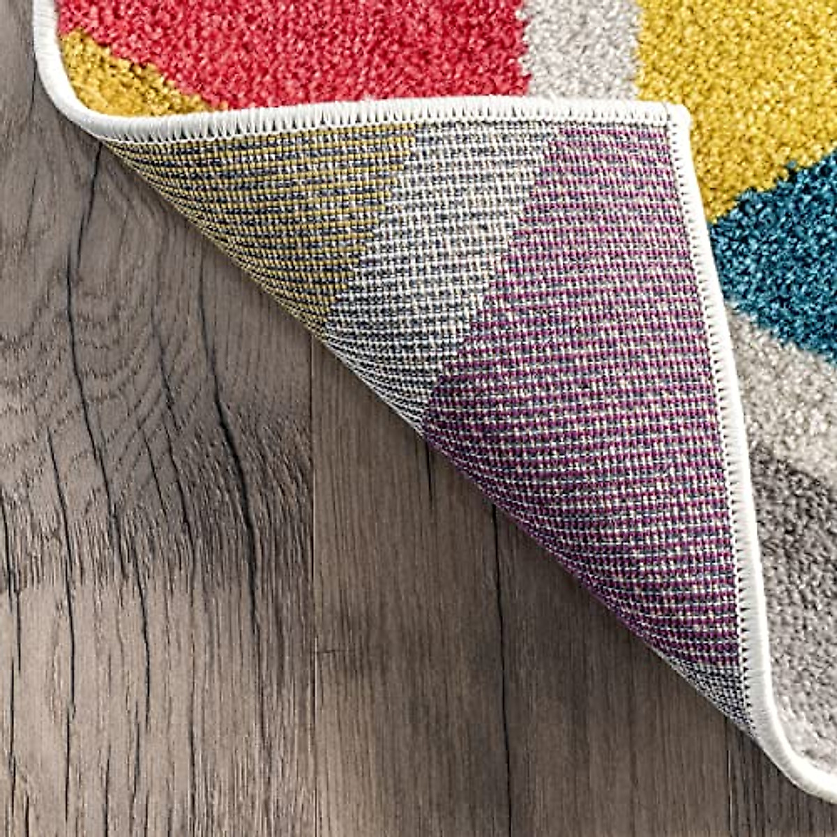 nuLOOM Maris Triangles Area Rug, 5 x 8 ft, Multi