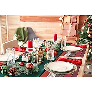 U'Artlines Retro Rustic Wood Texture Placemats Set of 6,Stain Resistant Waterproof Table Mats Trivets for Hot Dishes Washable Rubber Heat Resistant Placemat for Kitchen Dining Table Decoration,Red