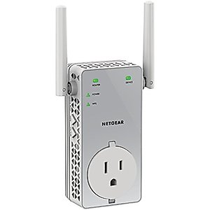 NETGEAR AC750 Wi-Fi Range Extender + Extra Outlet (EX3800-100NAS)
