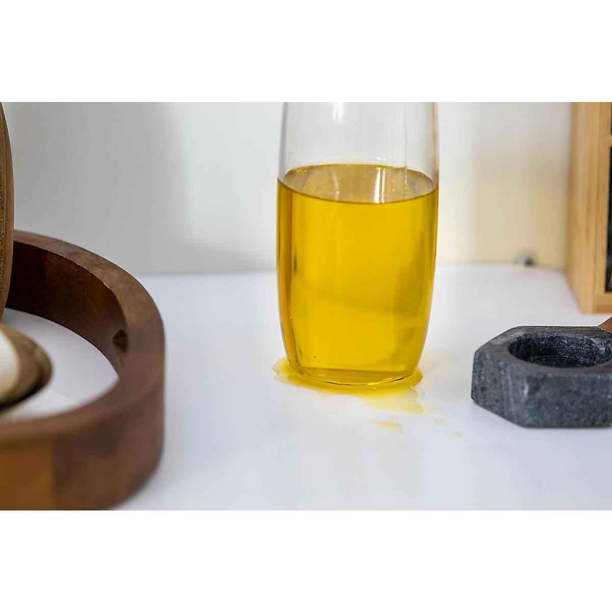 Duck Brand Solid Grip Easy Shelf Liner with Clorox, White