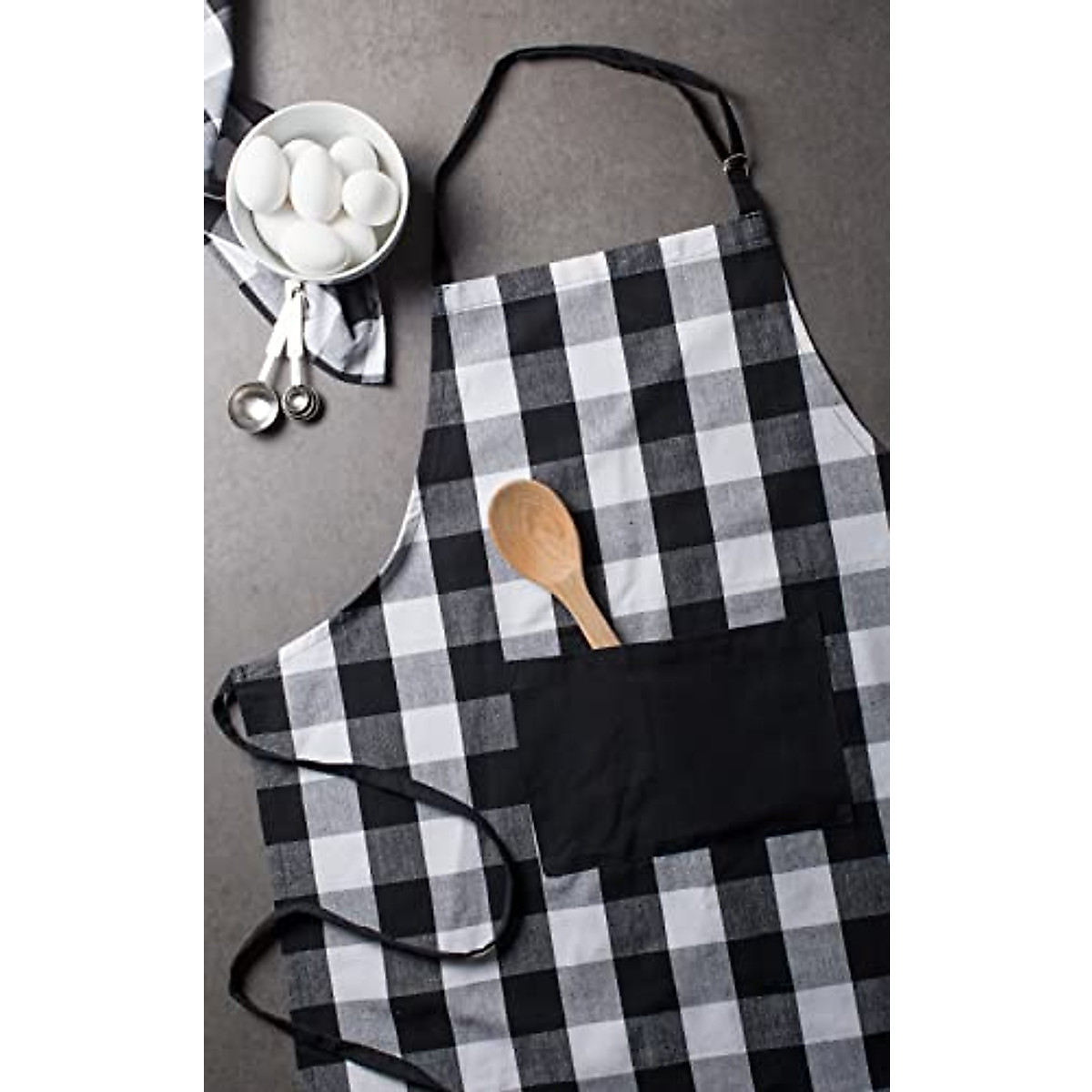 DII Unisex Buffalo Check Kitchen Collection, Classic Farmhouse Chef Apron, One Size, Black & White
