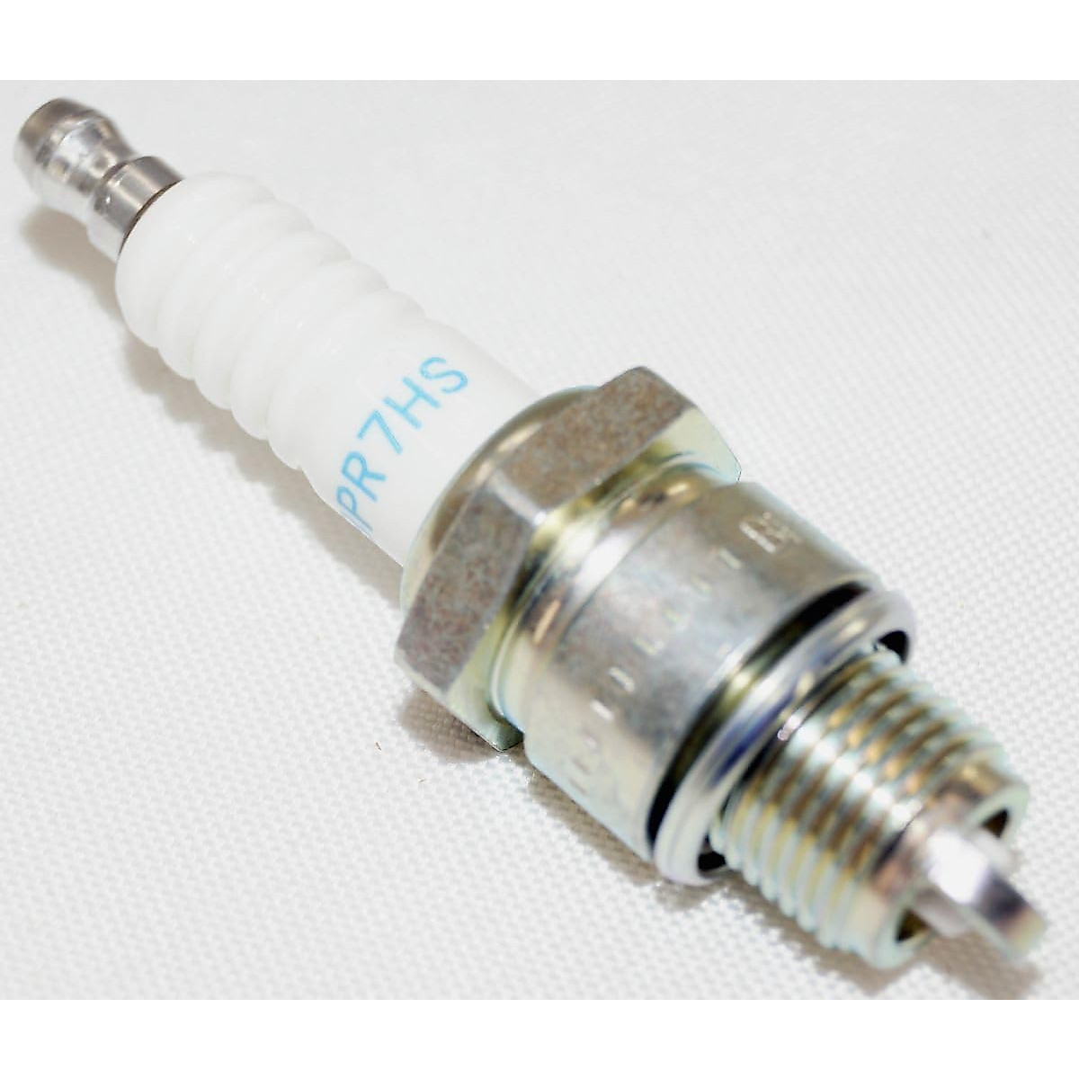 4x NGK BPR7HS Spark Plugs (6422) (NGK6422X4)