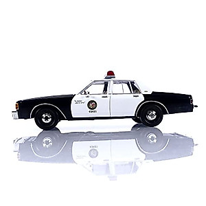 Greenlight 1986 Chevrolet Caprice Black and White LAPD (Los Angeles Police Department) MacGyver (1985-1992) TV Series Artisan Collection 1/18 Diecast Model Car