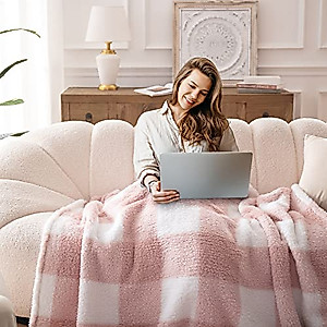 Bertte Fluffy Sherpa Throw Blanket Ultra Soft Warm Lightweight Plaid Shaggy Blanket for Couch Sofa Travel, Premium Reversible Decorative Faux Fur Blanket for All Seasons, 50"x 60", Checker Pink