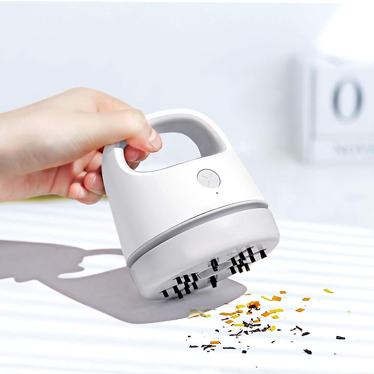 Elgood Tabletop Vacuum Cleaner with Cleaning Brush,Eraser dust Vacuum USB Charging,Best Desk Vacuum No Dead Angle Cleaning (Gray)