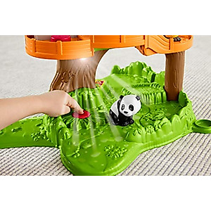 Fisher-Price Little People Toddler Playset Share & Care Safari 2-Ft Tall Toy with Lights Sounds & 7 Figures for Ages 1+ years