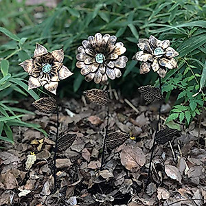 Flower Garden Stake Decor Metal Outdoor Flower Glow in Dark Yard Lawn Ornaments Decor,Set of 3,Gold Flower