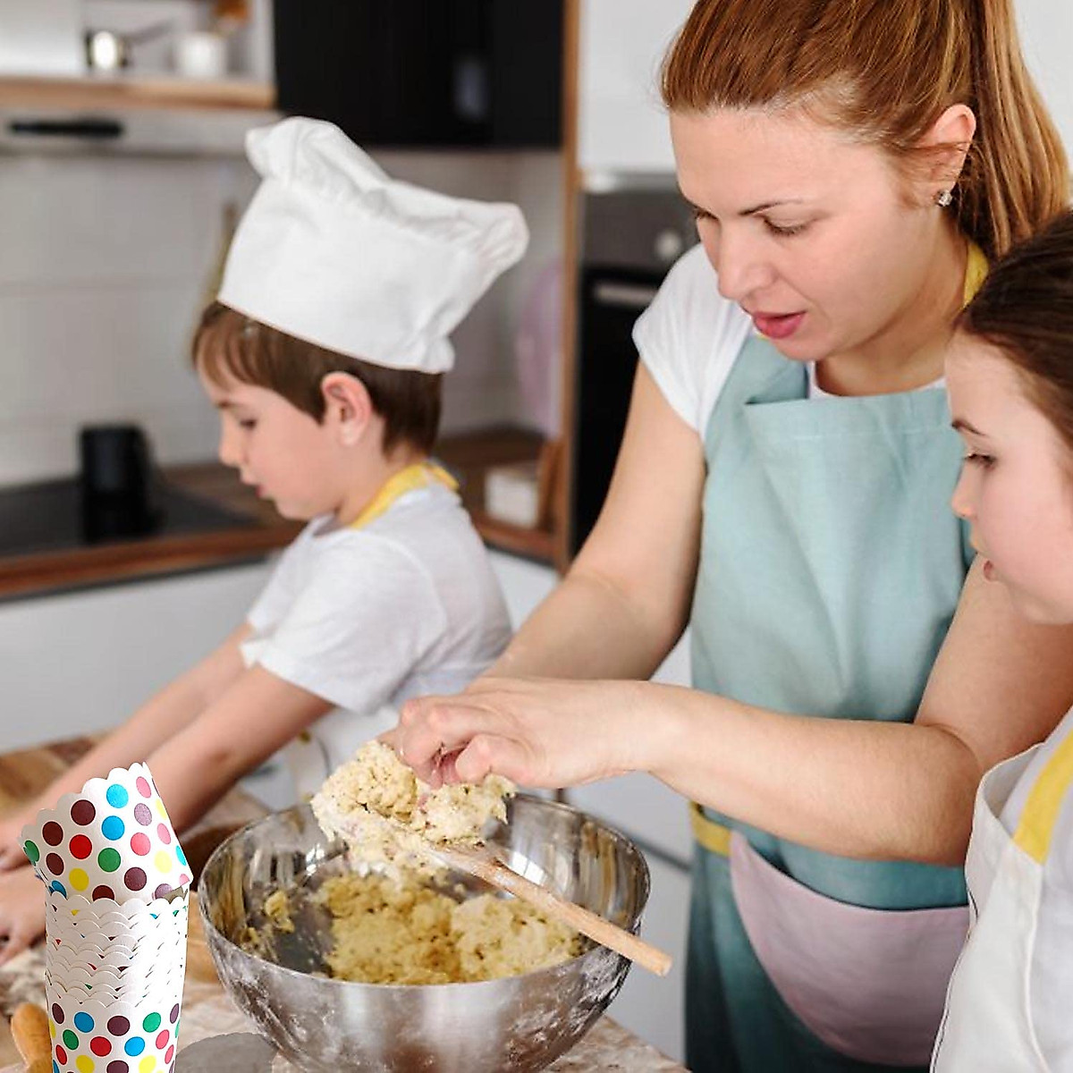 Bertacy 100-Pack Disposable Wrappers Large Paper Cake Baking Cup Cupcake Muffin Cases Birthday Party Decoration