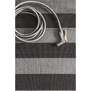 nuLOOM Haylie Chevron Striped Indoor/Outdoor Area Rug, 5' 3" x 7' 6", Black