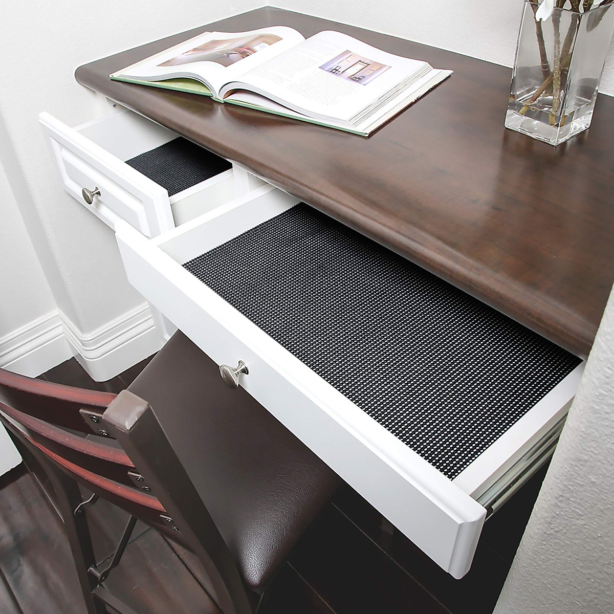 Smart Design Classic Grip Shelf Liner – 12in x 20ft – Non-Adhesive Drawer Liner with Strong Grip Helps Protect and Personalize Your Home Organization and Storage – Black