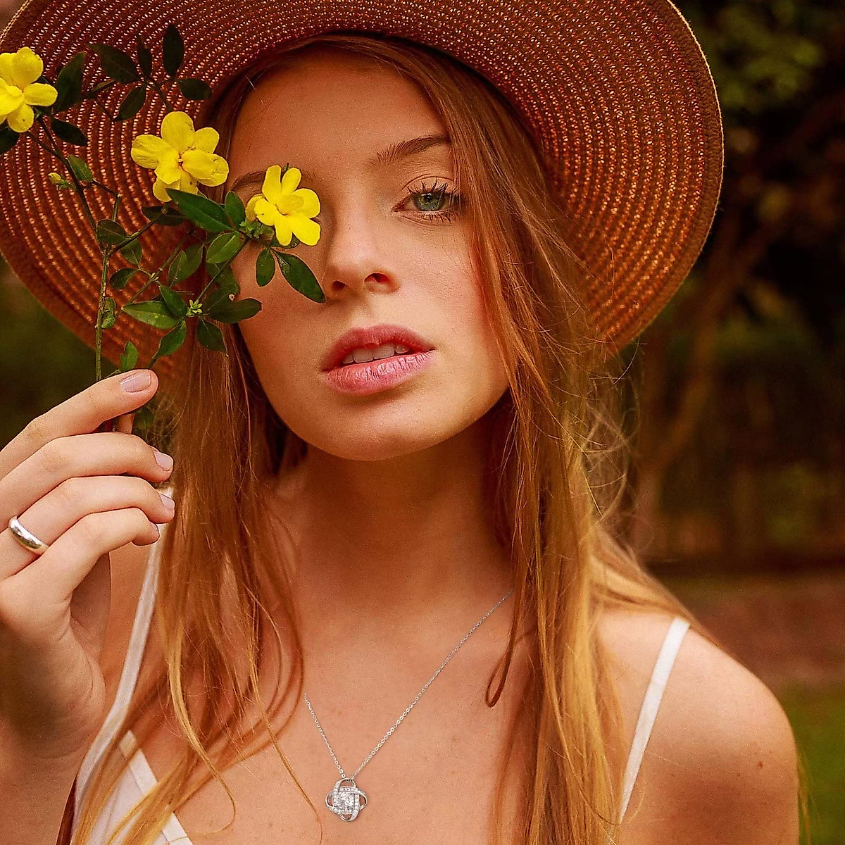 Ieftop Mentor Gifts Mentor Necklace, 14K White Gold Plated Love Knot Pendant Necklace Colleagues Coworker Leaving Gifts Coworker Going Away Gifts for Women Best Coworker Gifts