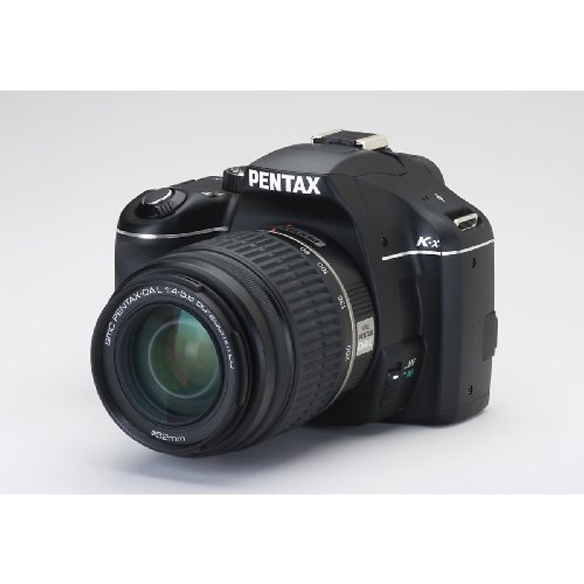 Pentax K-x 12.4 MP Digital SLR with 2.7-inch LCD and 18-55mm f/3.5-5.6 AL and 50-200mm f/4-5.6 ED Lenses (Black)