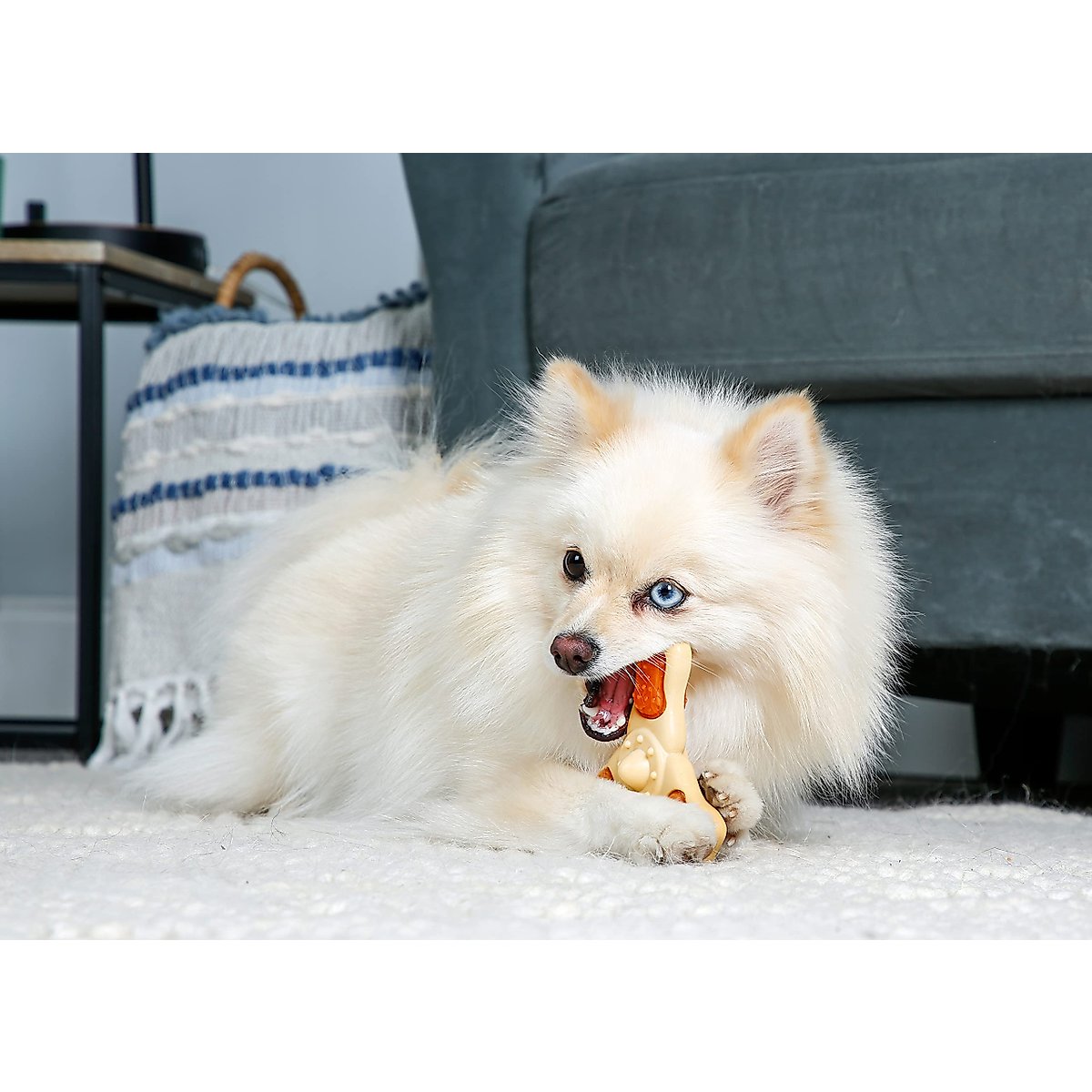 Hartz Chew ‘n Clean Chew Toy and Treat in One Chicken Flavored Tri-Point Dog Toy, Small