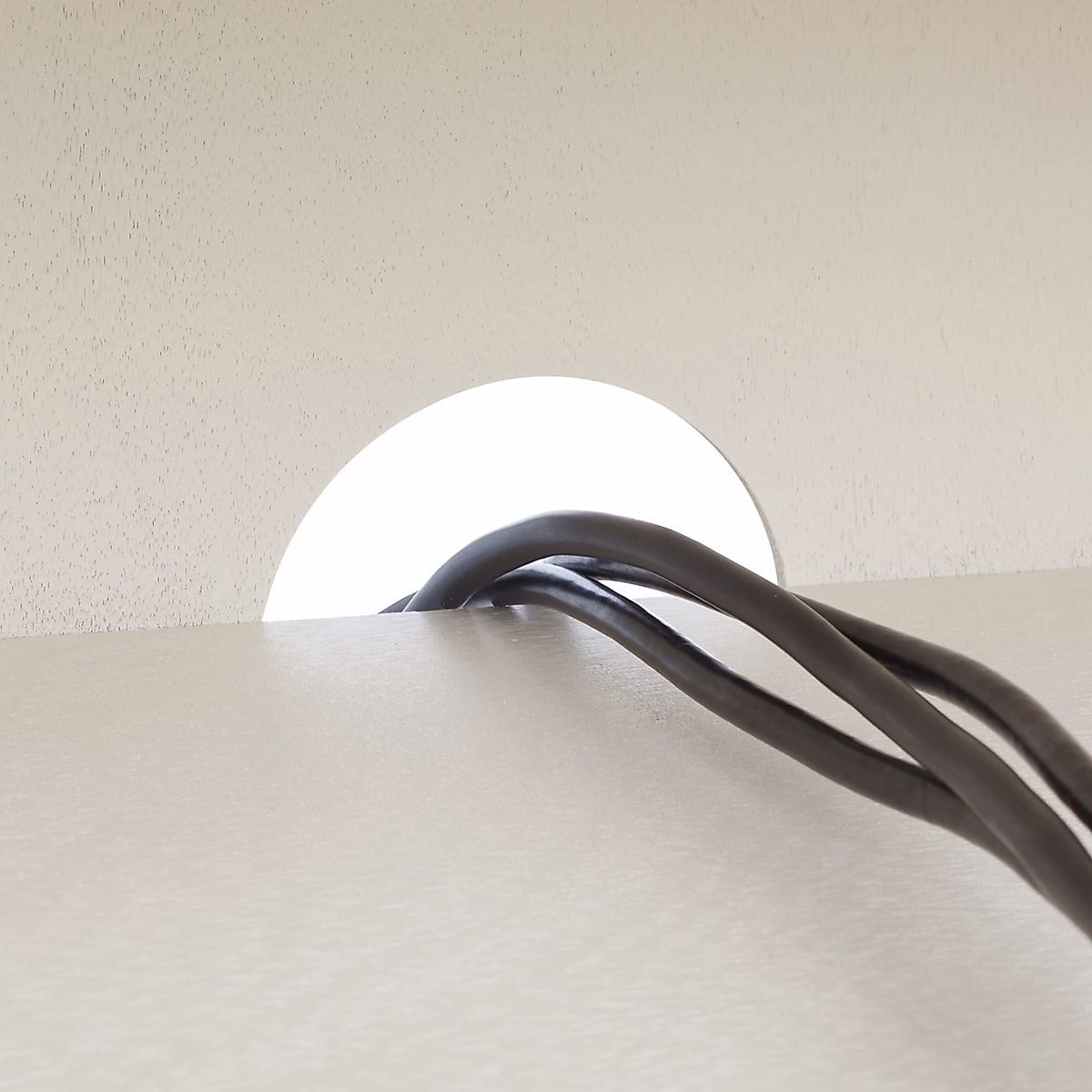 SAFAVIEH Home Collection Estella White 2-Door 1-Shelf Entertainment Media Stand up to 55" Flatscreen TV