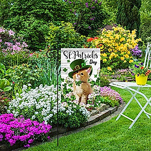 Texupday Happy St. Patrick's Day Cute Cat Kitty with Hat Clover Shamrock Floral Decoration Garden Flag Outdoor Yard Flag 12" x 18"