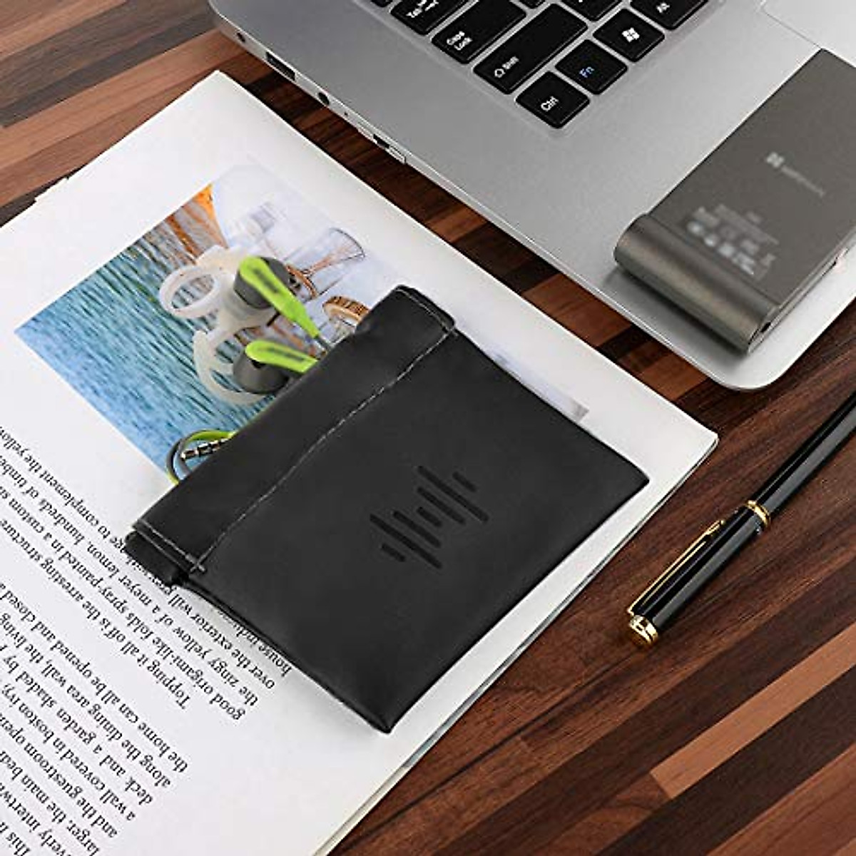 Geekria Soft Elastic Earbuds Pouch Case/Headphone Carrying Bag/Universal Headphone Protection Pouch/Pocket Earphone Case/Coin Purse Change Holder/Portable Travel Bag (Black)