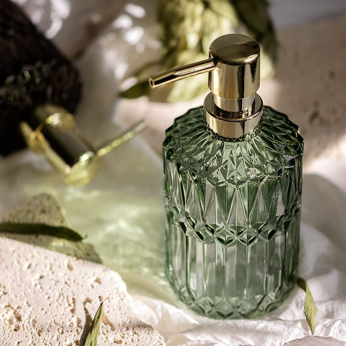 EMPO Clear Glass Soap Dispenser with ABS Plastic Pump, Crystal Lotion Dispensers for Kitchen Sink, Bathroom (Green)