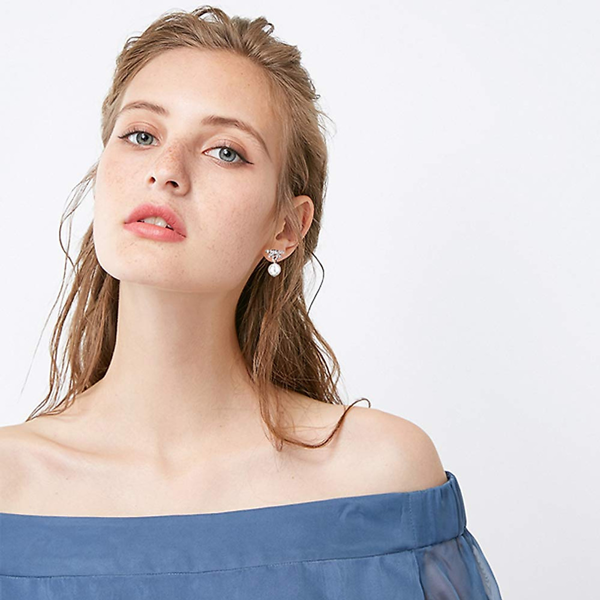 Aganippe 30 Pairs Assorted Stainless Steel Stud Earrings Set for Women Men Hypoallergenic Animal Faux Pearl Sun Moon Crystal Geometric Heart Ear Stud Jewelry