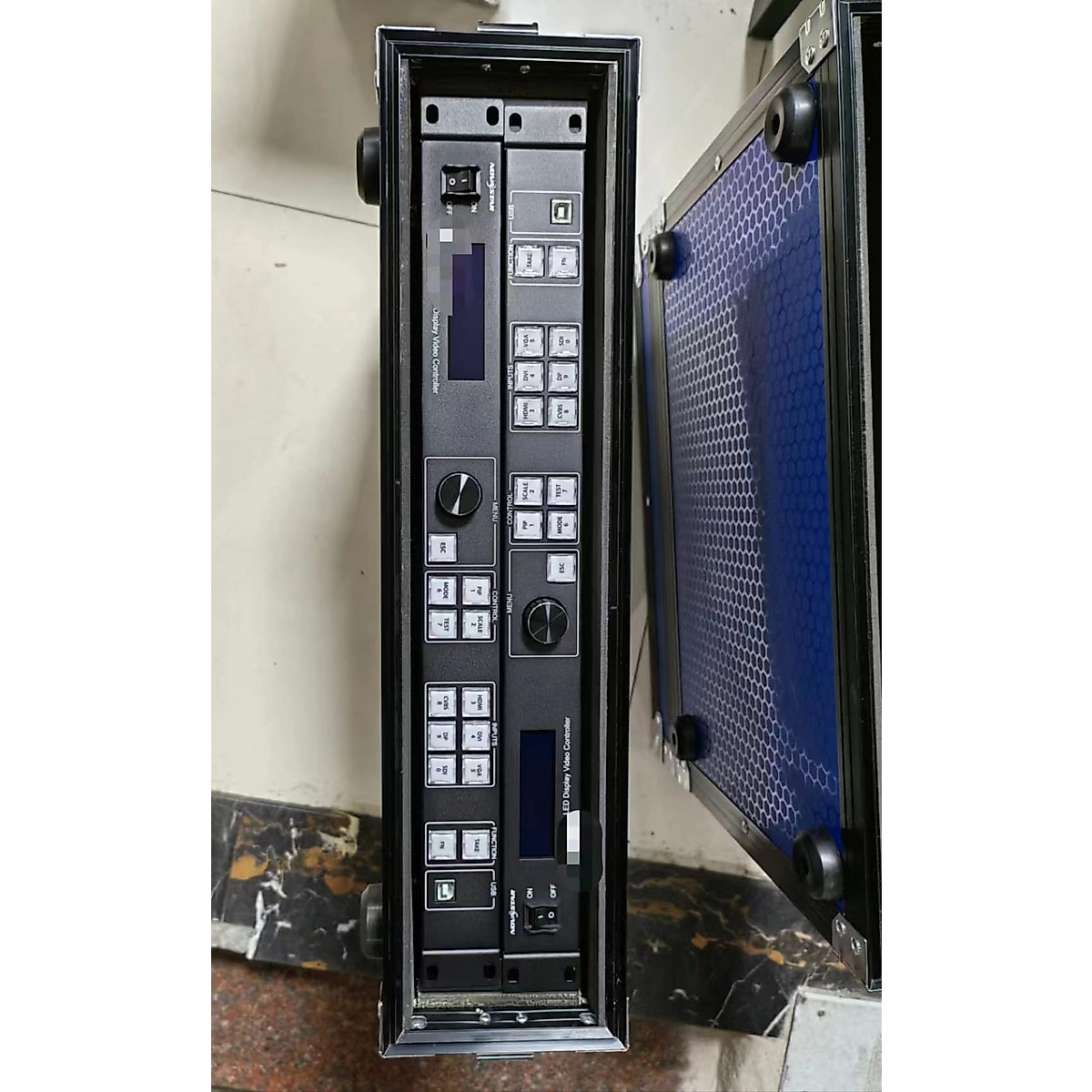 VISUALEDS LED Video Processor Flight Case 2U Support Novastar VX1000,VX4S Vdwall LVP300 Kystar KS600 Linsn X100 Rental Screen Portable Flying Case