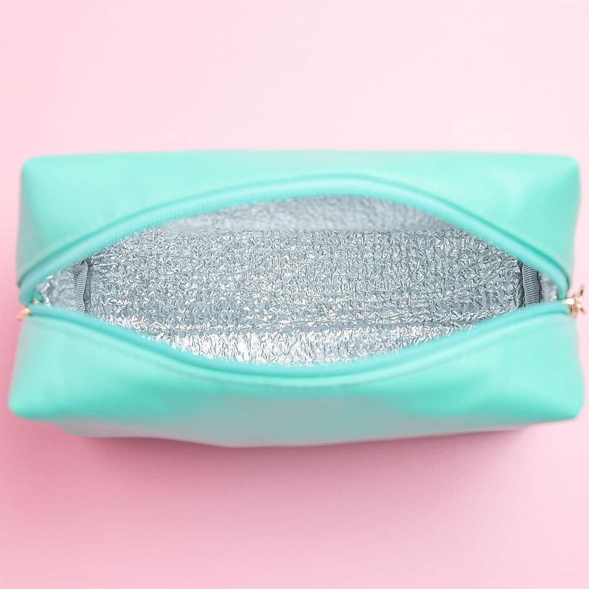 Premium PU Makeup Bag with Insulated Design & Vegan Synthetic Leather - Keep Your Makeup Safe and Dry with Water Resistant Cosmetic Bag - Perfect for Travel and Easy Cleaning