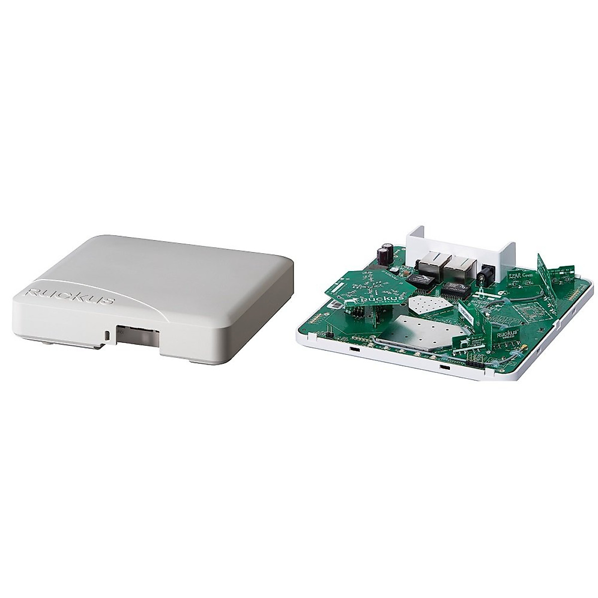 Ruckus Wireless ZoneFlex R600 Access Point (Dual-Band, 802.11ac, MIMO 3x3:3) 901-R600-US00