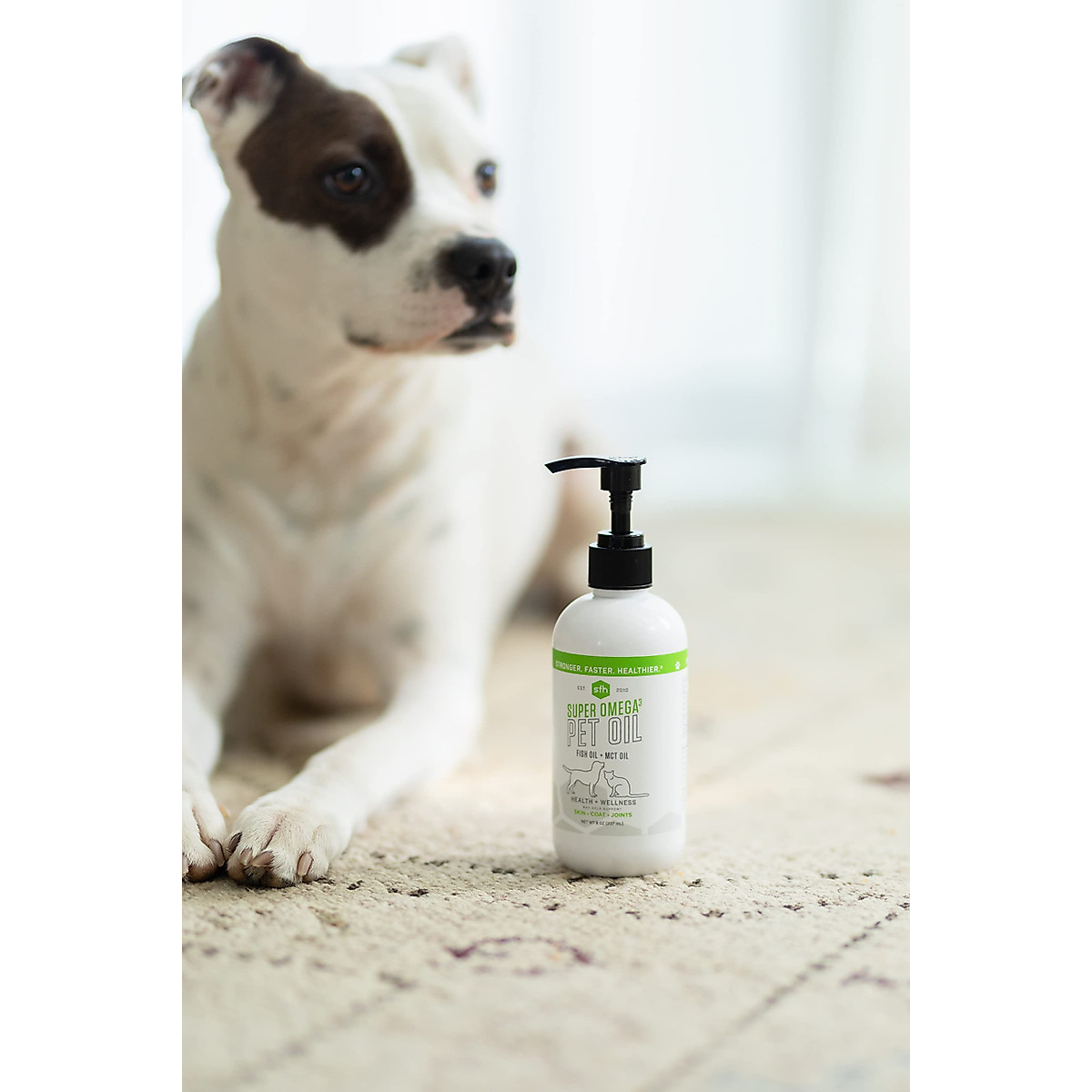 SFH Super Omega 3 + MCT Pet Oil | Fish Oil + Coconut Oil | for All Pets | Increases Energy, Supports Skin, Coat, Joint, Heart, and Immune System Health | Liquid Form Easy to Dispense (8 oz)