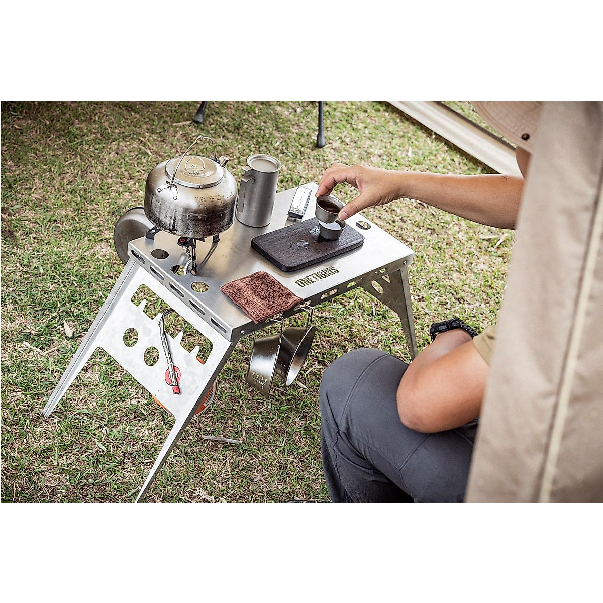 OneTigris MEGABITE Small Folding Table, Lightweight Portable Outdoor Camping Table with Tote Bag for 1-2 Person Camping, Picnic, Beach, Backyard, BBQ, Outdoor Cooking & Dining